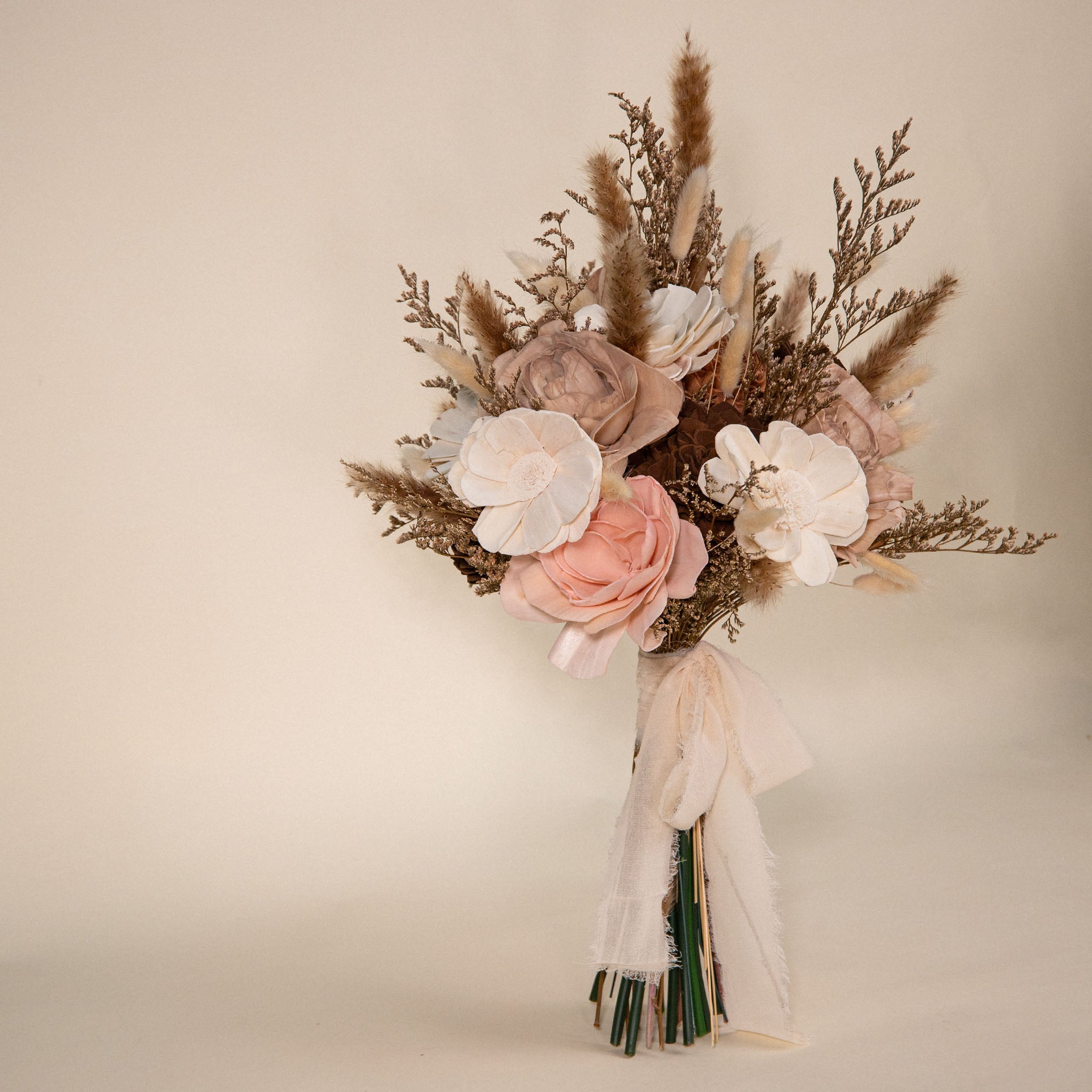 Luxe Amber Bridesmaid Bouquet – Sola-Flowers