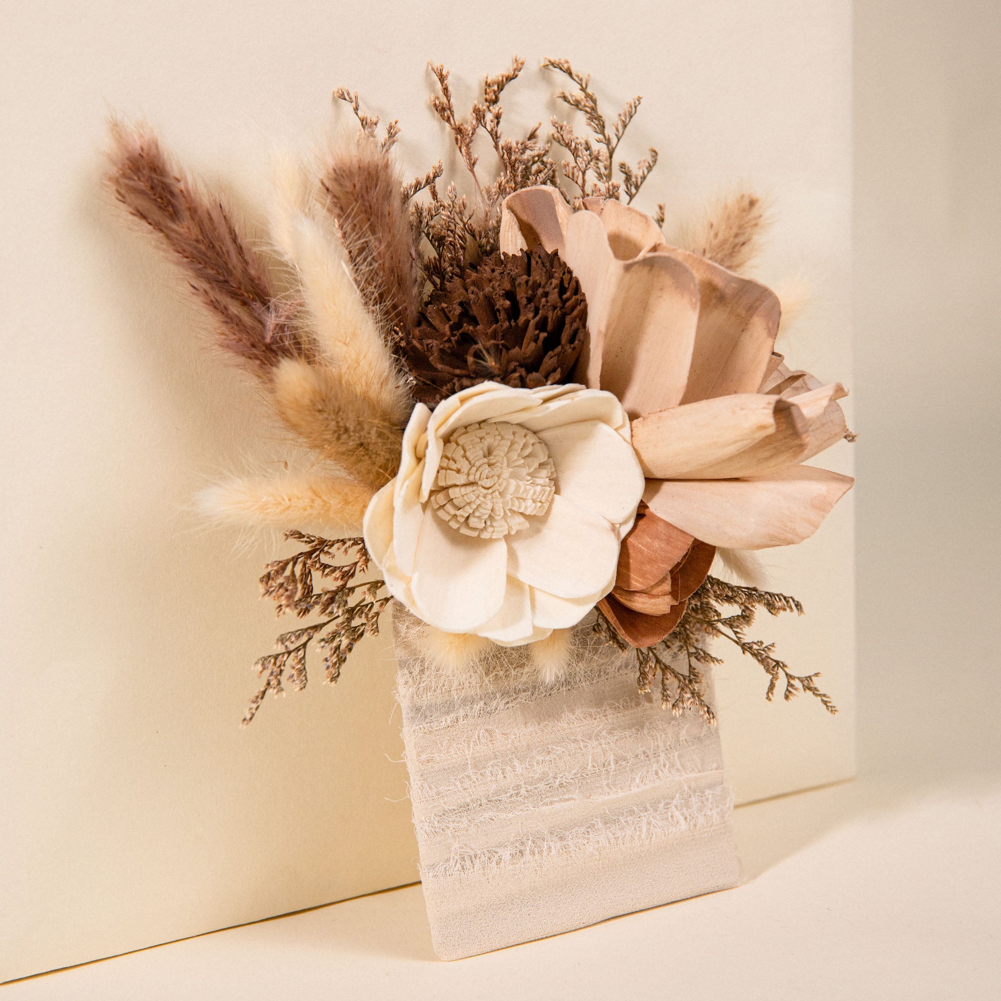 Luxe Amber Groom's Pocket Boutonniere – Sola-Flowers