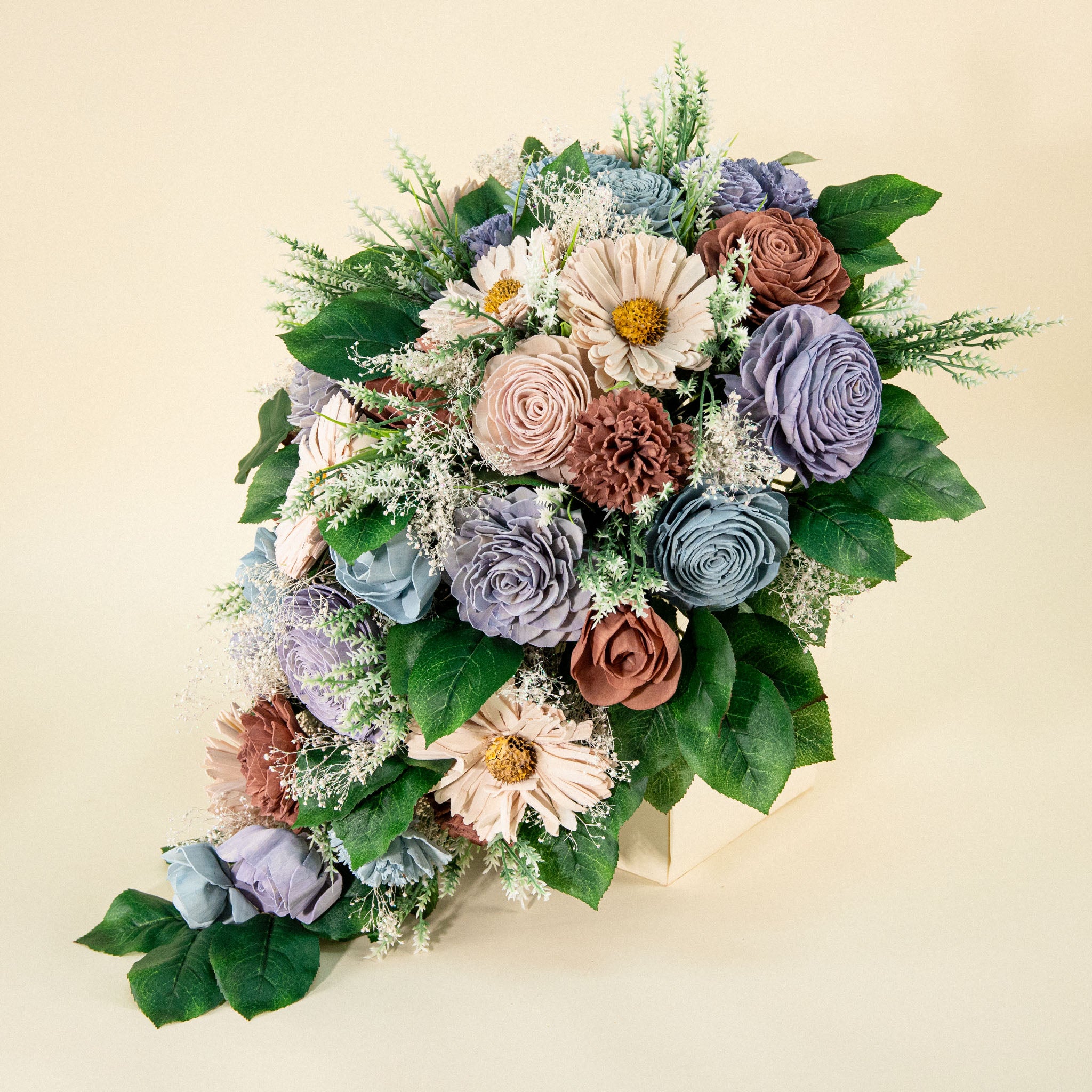 Luxe Daisy Cascade Bouquet – Sola Wood Flowers