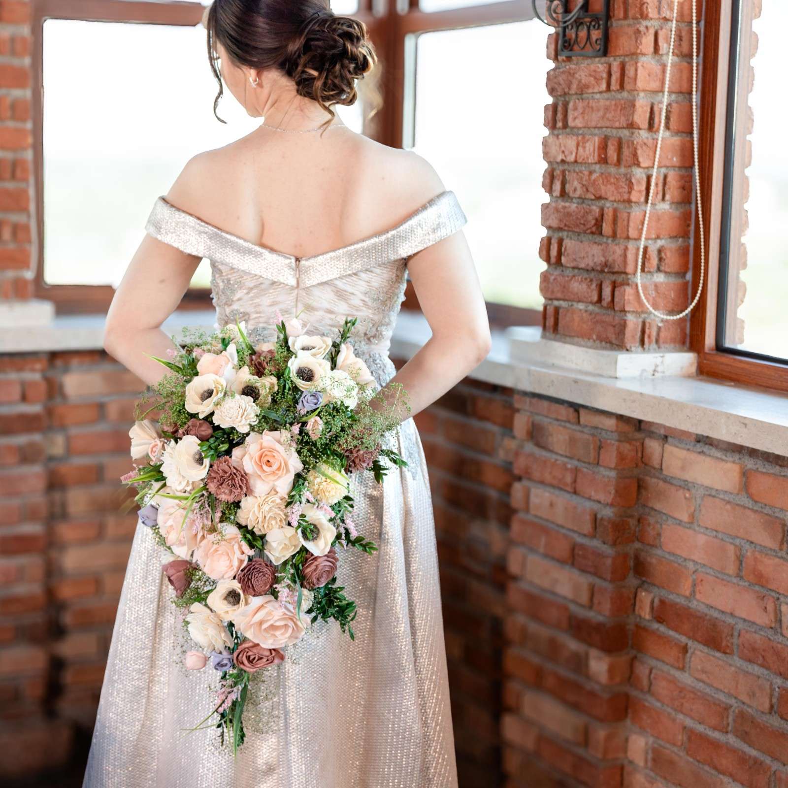 Luxe Bloom Cascade Bouquet – Sola-Flowers