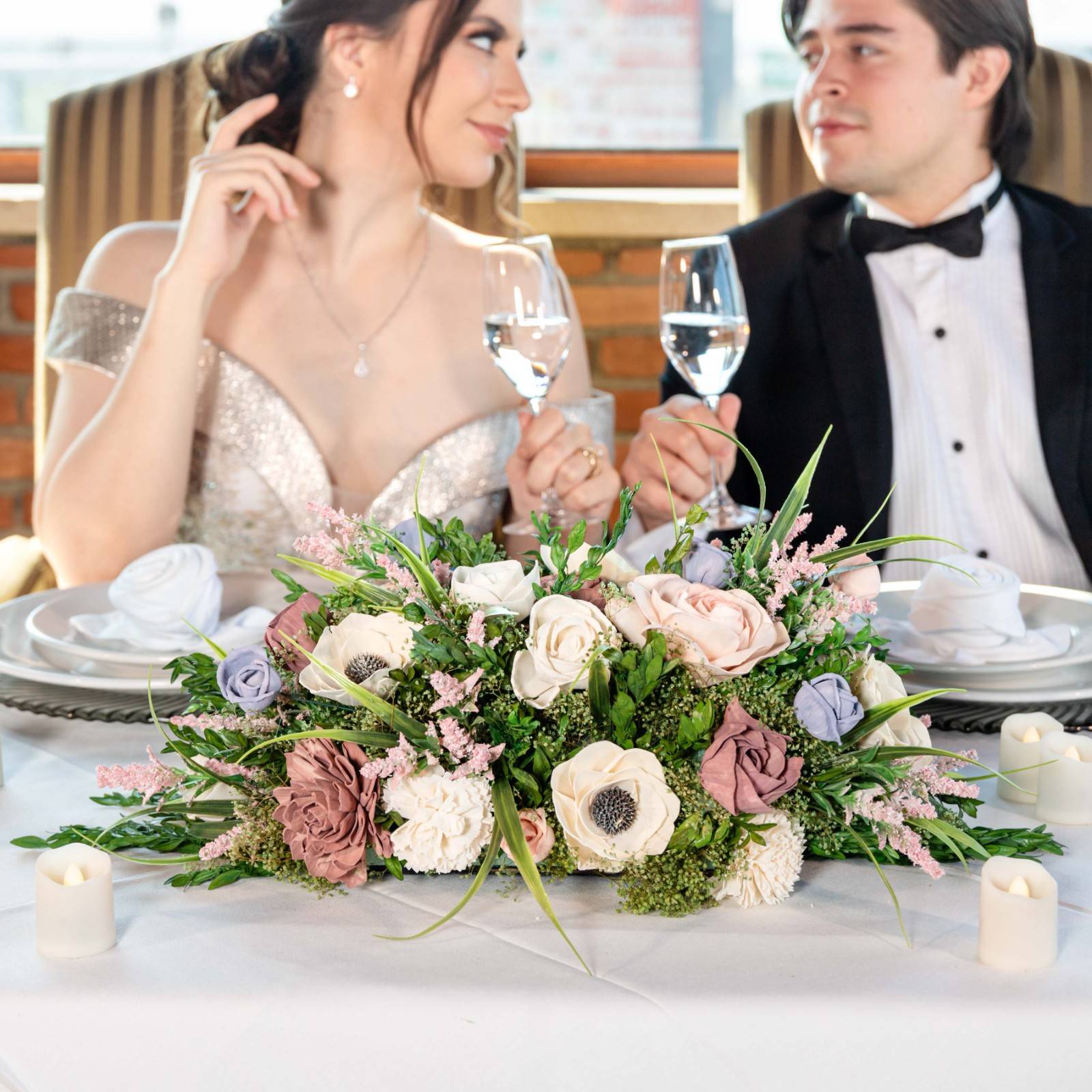 Wild Style Luxe Bloom Centerpiece – Sola-Flowers