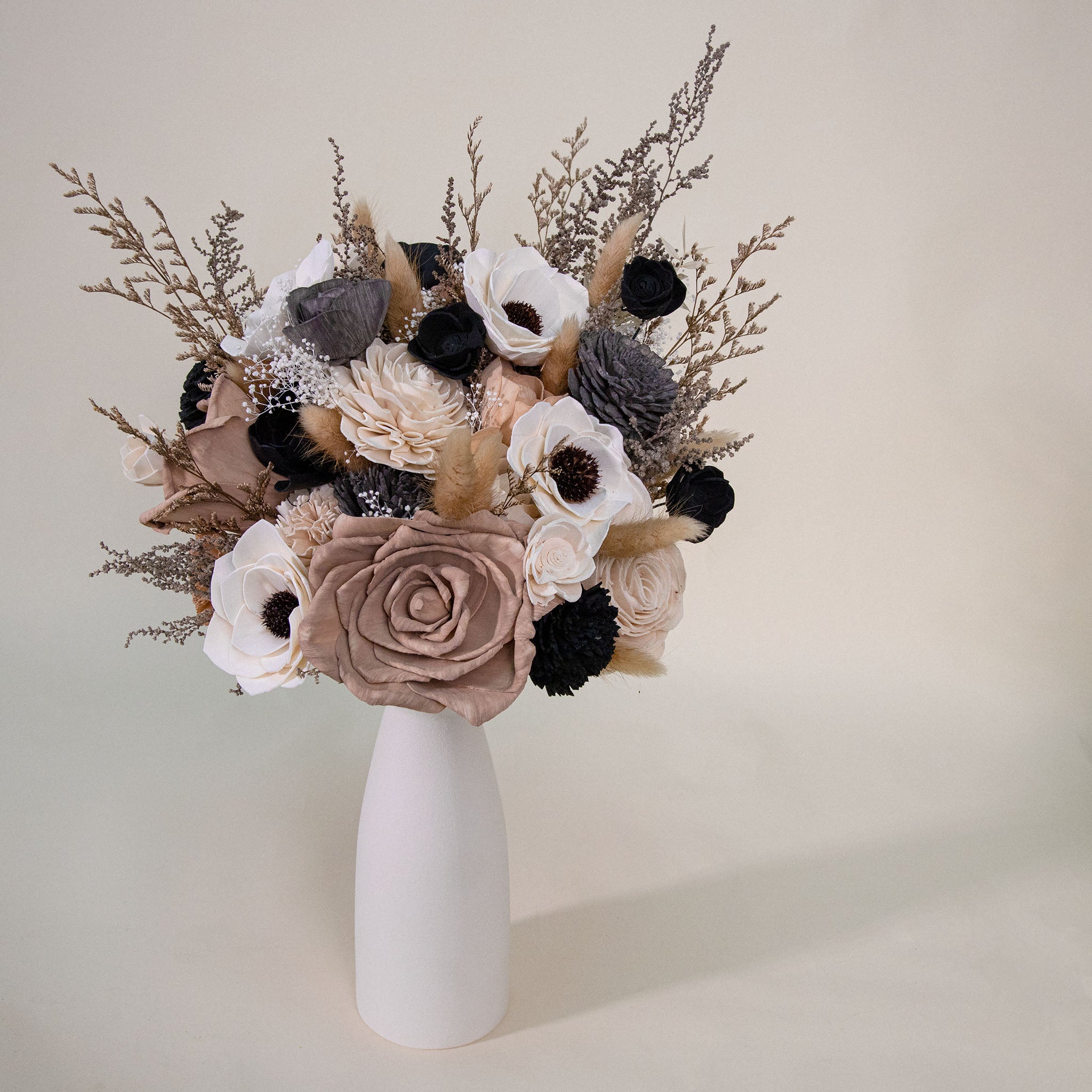 Wild Style Retro Modern Bridal Bouquet – Sola-Flowers