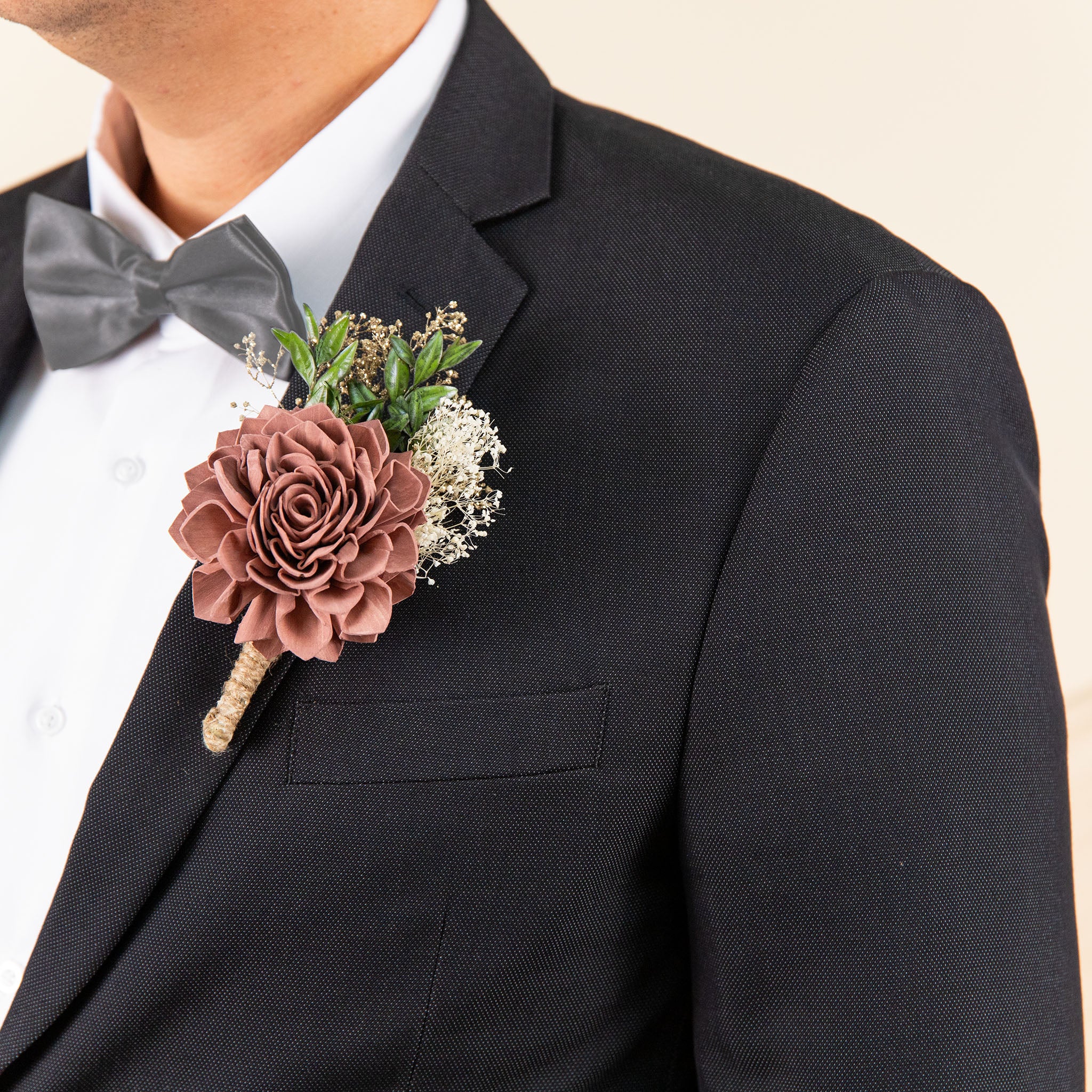Boutonnieres – Sola Wood Flowers