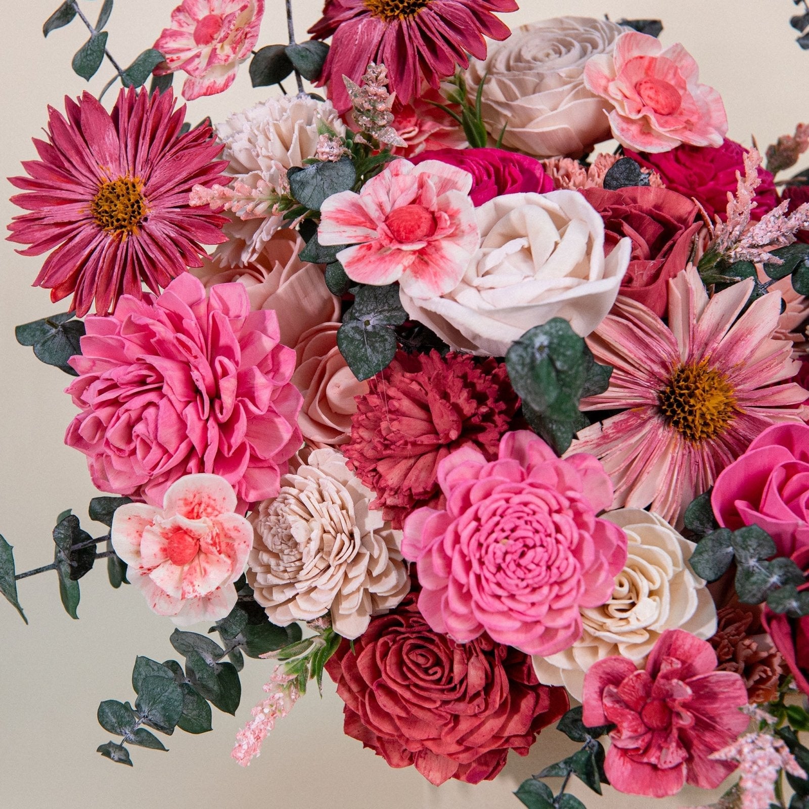 DIY Circular Gift Box Arrangement – Sola Wood Flowers