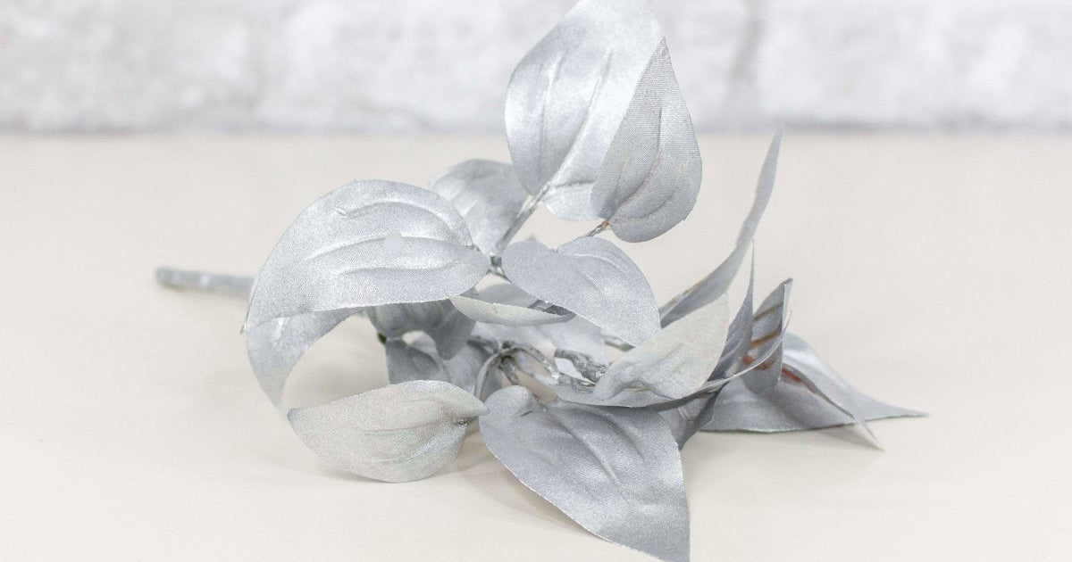Tear Drop Leaf Pick - Metallic Silver – Sola-Flowers