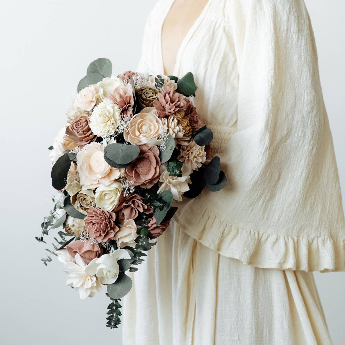 The Best Cascade Bouquet – Sola-Flowers